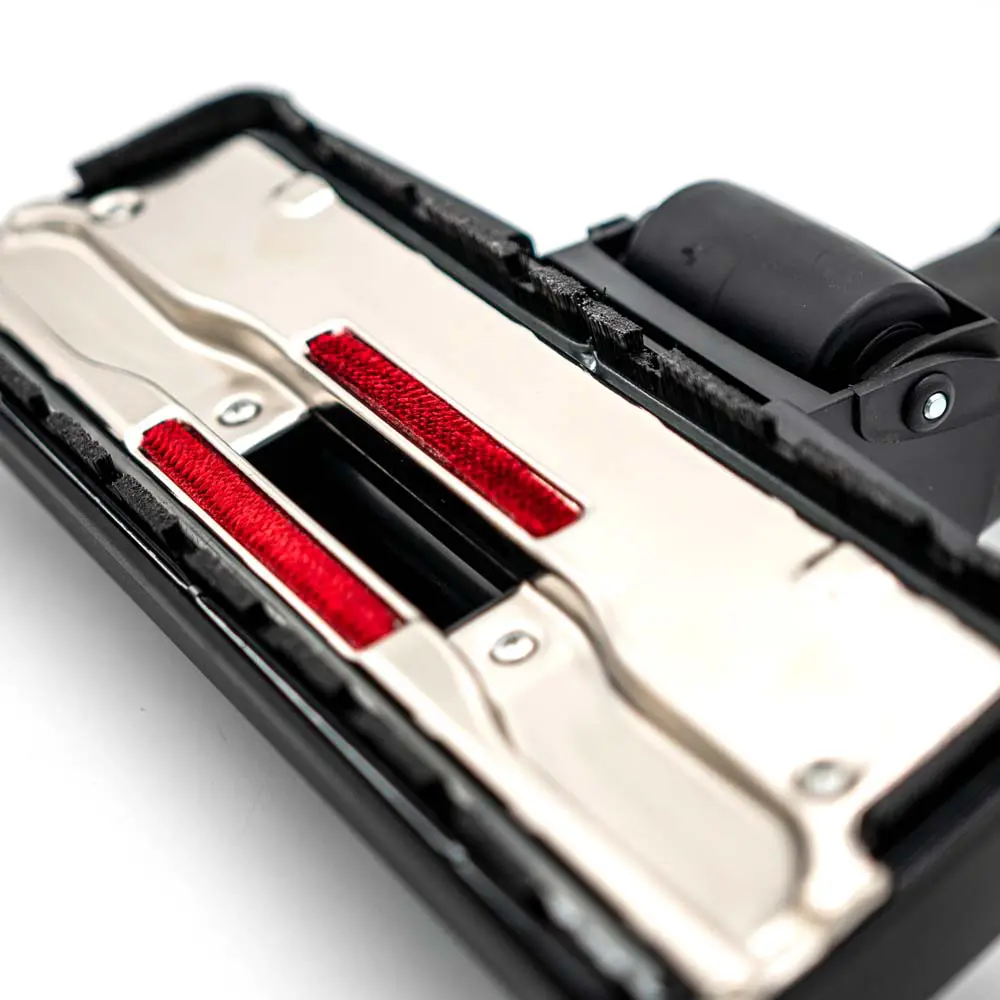 Combi floor nozzle Delta + wheel 32 mm. Nilfisk | S0202